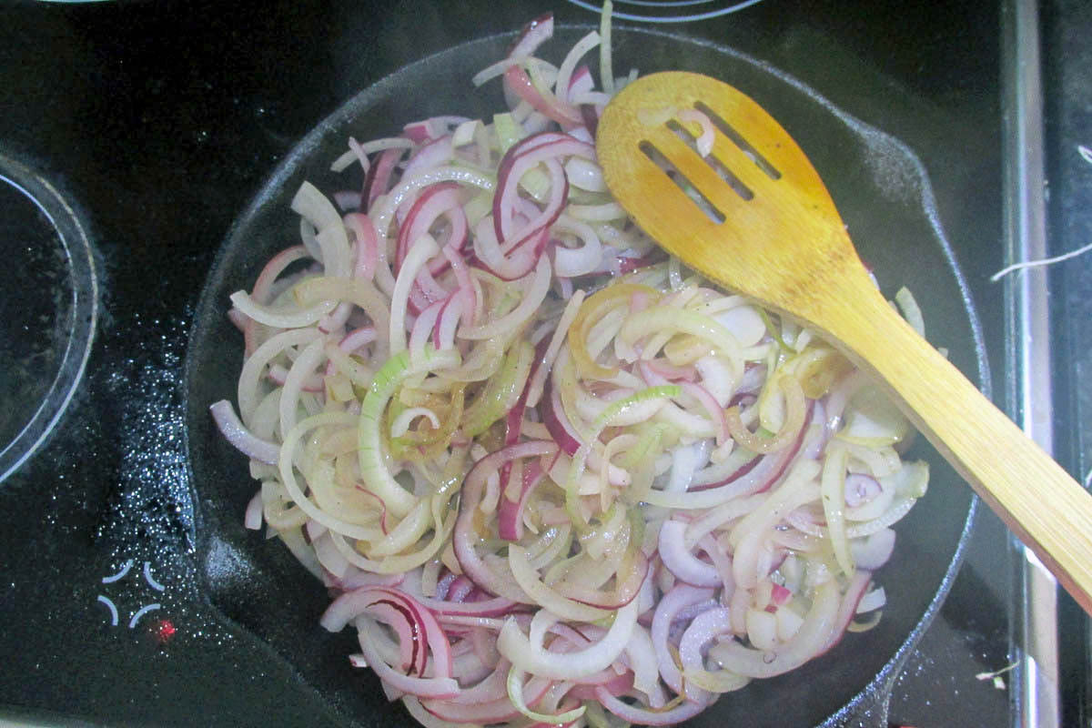 Beef and onions | Easy Clean Eats