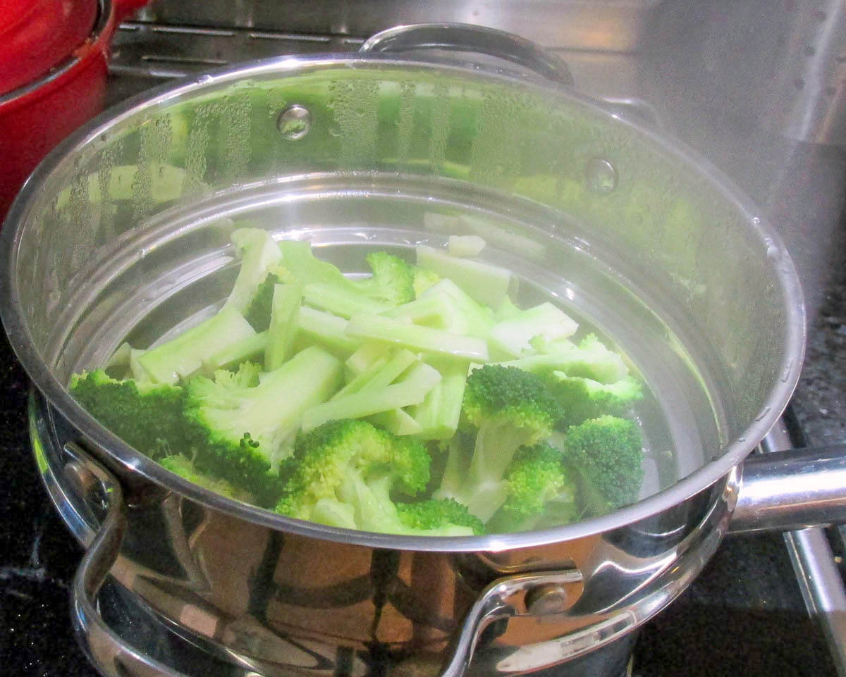 How to steam vegetables | Easy Clean Eats